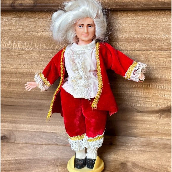 Wall Decor | George Washington Doll 1974 | Poshmark